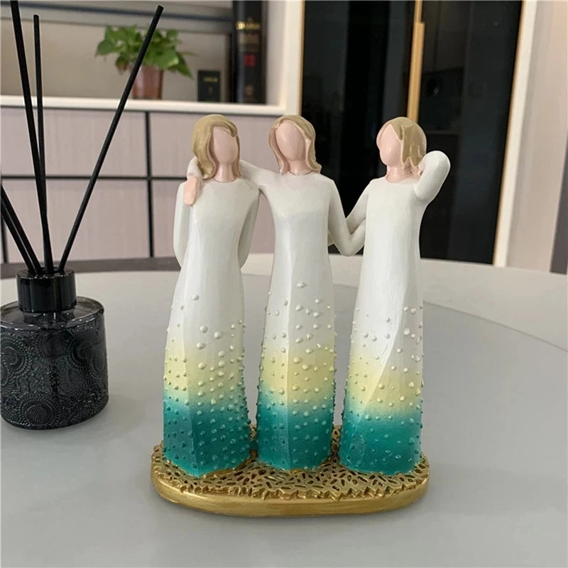 Three Sisters Statue – Mythologis®
